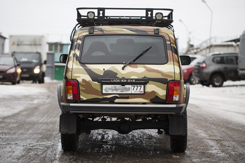 Камера заднего вида в рамке номерного знака Interpower IP-616 | Автомобильная рамка с камерой ...